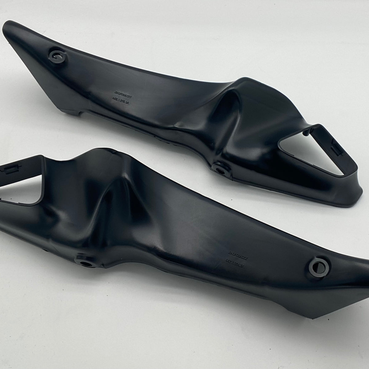 Airbox Intake Runners 748-996 Inners. Pair. Replaces 69923771A. New ...